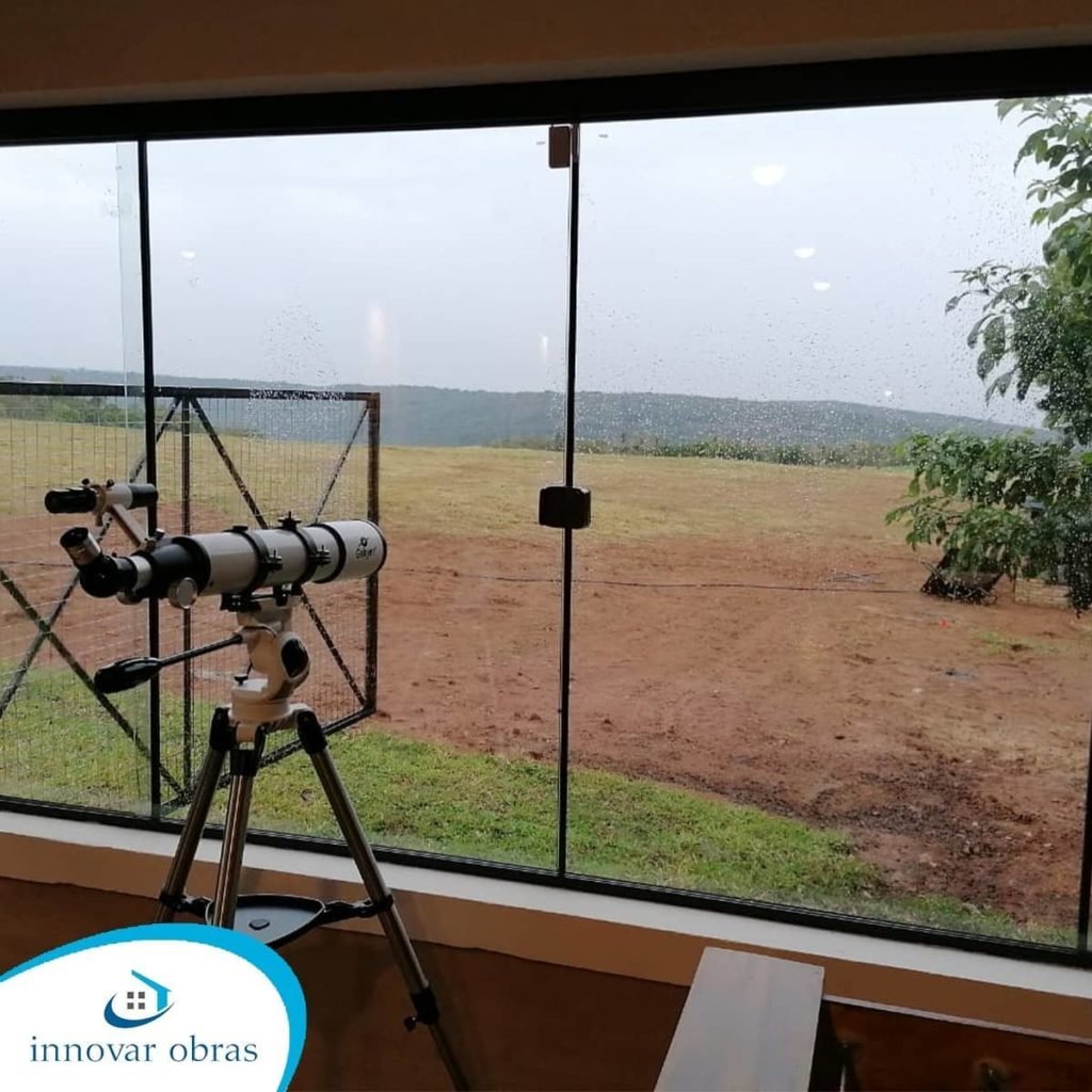 Colocación de vidrios templados - Innovar Obras